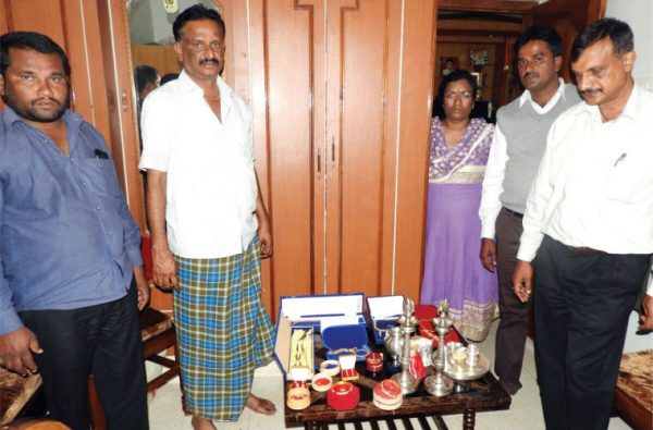 ACB raids Mandya PWD Executive Engineer’s house in city - Star of Mysore