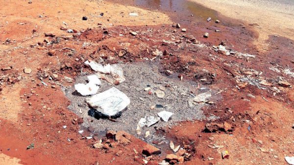 Open manhole in Hootagalli - Star of Mysore