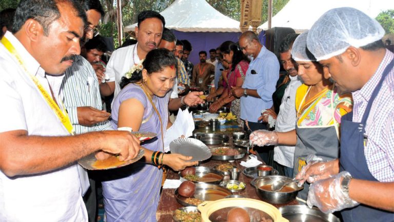 Anitha and Ramesh win Nalapaaka contest - Star of Mysore
