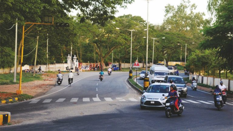 Dropping of Hunsur Road straightening a right decision - Star of Mysore