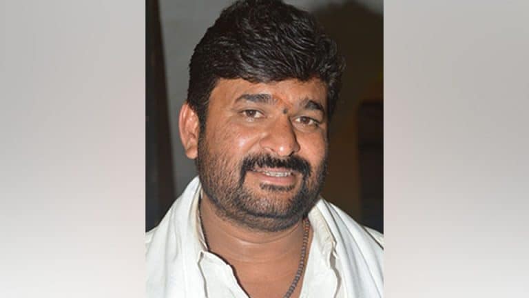 Yogesh Gowda murder case: MLA Vinay Kulkarni surrenders, taken to CBI ...