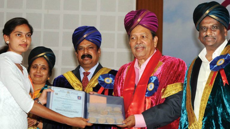Mysore Varsity Convocation - Star of Mysore