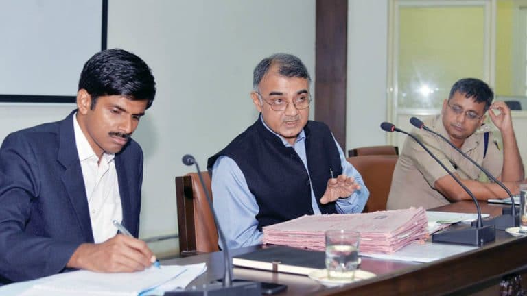 Mild tremors at Maddur - Star of Mysore