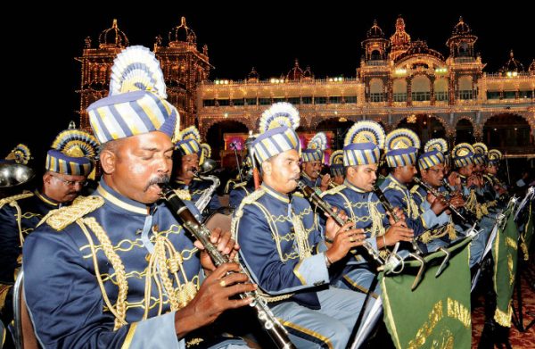 Police Band mesmerises public at Palace - Star of Mysore