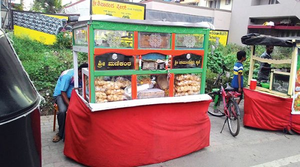 Understanding Street Vendors An ethnographic approach - Star of Mysore