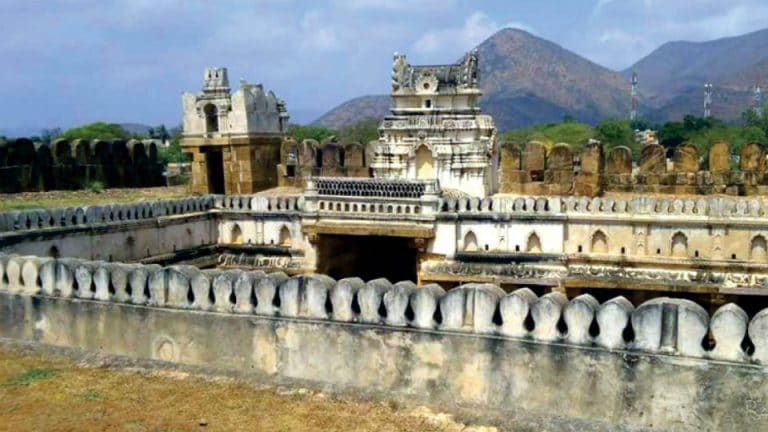 Musings on Siddavatam Fort - Star of Mysore