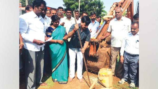 MLA Ramdas performs guddali puja for UGD works - Star of Mysore