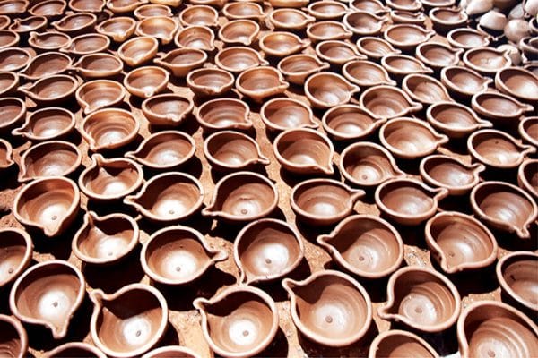 Doorada Deepa: Winds of change threaten humble Diya - Star of Mysore