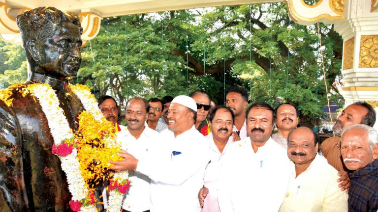 Kuvempu Birth Anniversary celebrated - Star of Mysore