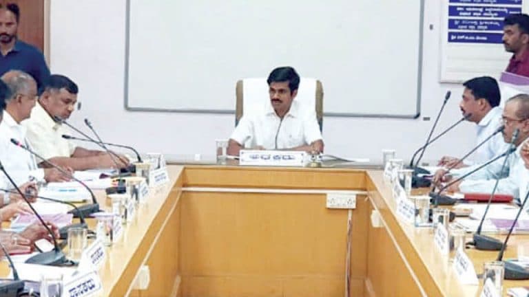 MUDA meeting held after eight long months - Star of Mysore