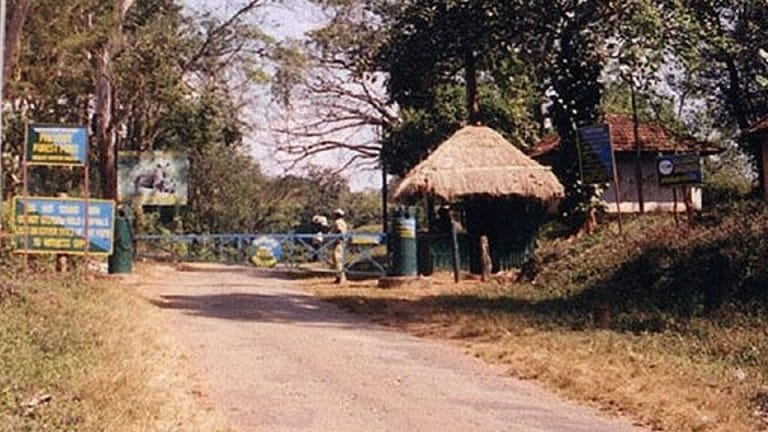 Labourers screened at Hunsur border - Star of Mysore