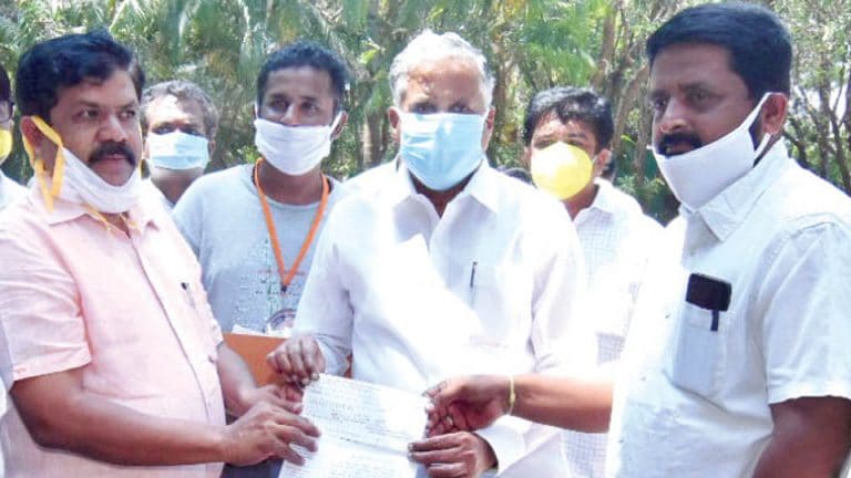 MDJA donates Rs. 1 lakh to CM’s Relief Fund - Star of Mysore