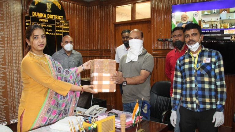 How Mysuru-born IAS Officer is leading Jharkhand’s fight against COVID ...