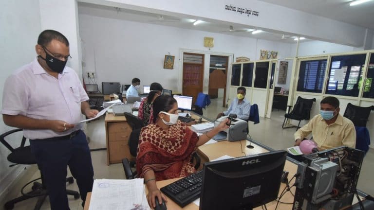 Public concerned over compliance of COVID norms at Sub-Registrar ...