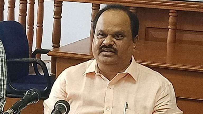 Dr. M.R. Ravi to continue as Chamarajanagar DC ? - Star of Mysore