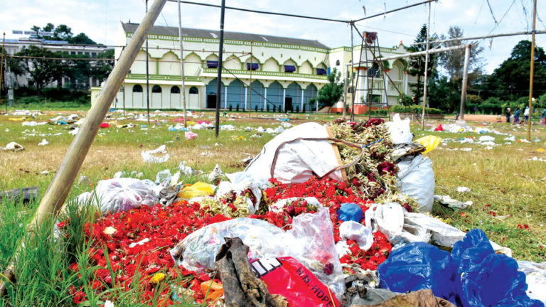 Destroyed flowers pile up at JK Grounds - Star of Mysore
