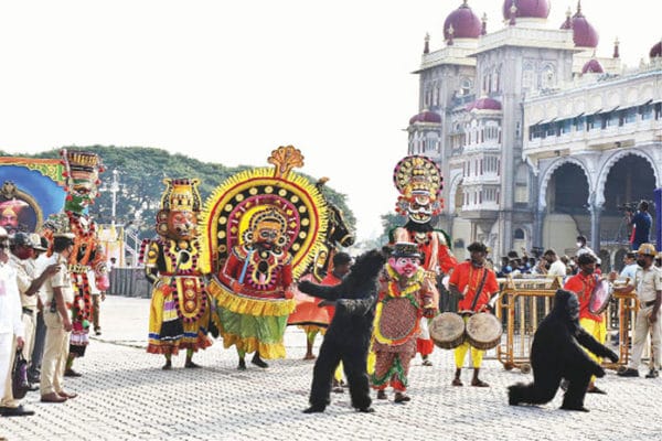 Dasara tableau creates Corona awareness - Star of Mysore