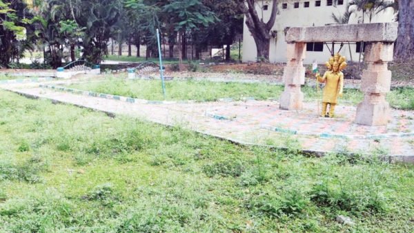 Gallows structure in a Park: A suggestion - Star of Mysore