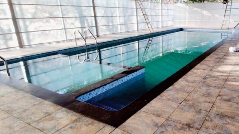 Swimming Pool row refuses to die down - Star of Mysore