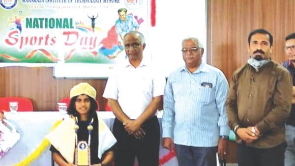Mysuru college honours State women cricketers - Star of Mysore