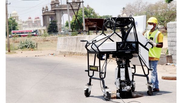 Robotic scavenger Bandicoot claws its way to clean sewers - Star of Mysore