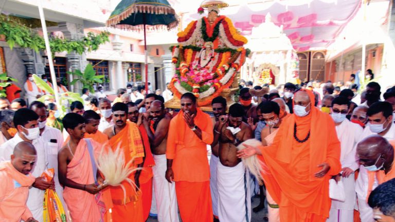 Suttur Jatra held in symbolic manner - Star of Mysore