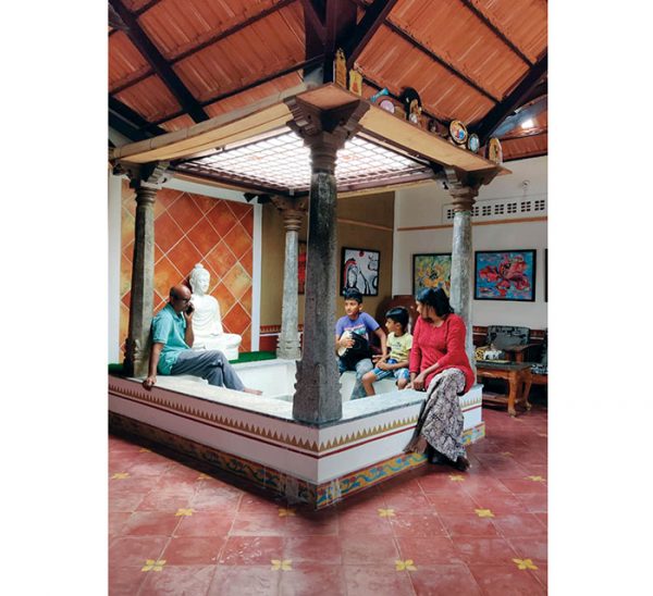 Art Home: Sun-bathed, colour-soaked interiors - Star of Mysore