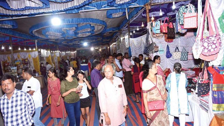 Evenings at Rangayana... - Star of Mysore