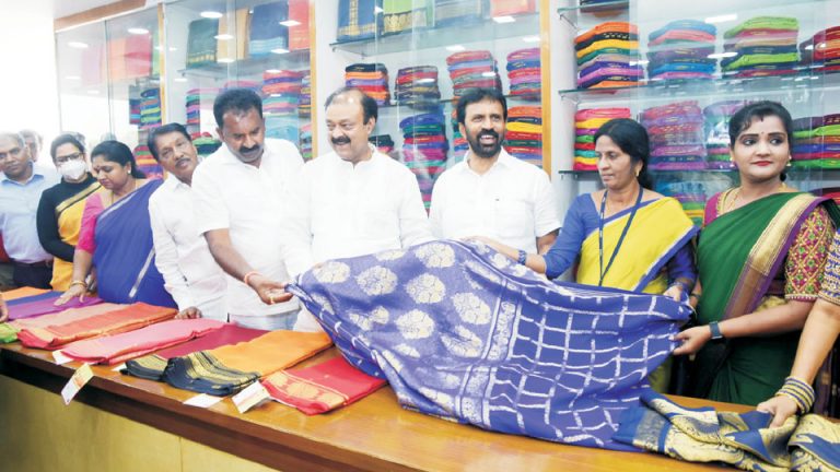 KSIC Mysore Silk showroom Archives - Star of Mysore