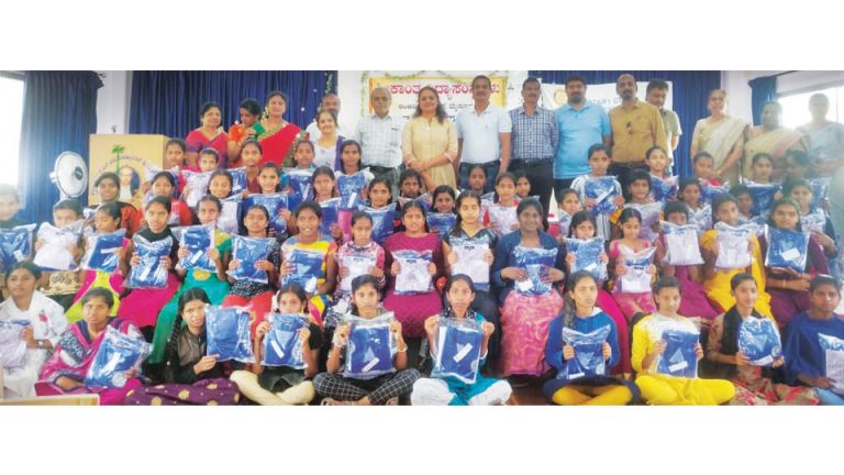 Rotary Panchsheel donates uniforms - Star of Mysore