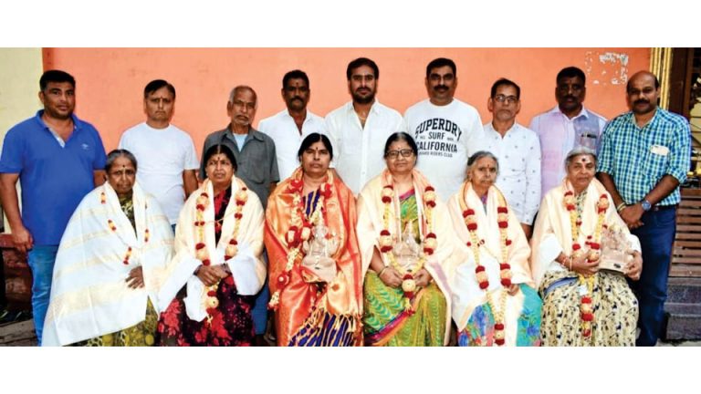 Ganesha idol-makers felicitated in city - Star of Mysore