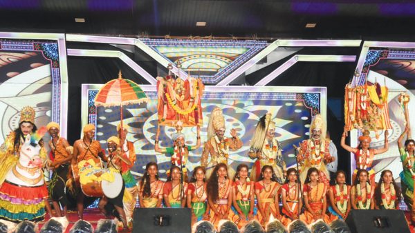 Folk dances mesmerise Yuva Sambhrama audience - Star of Mysore