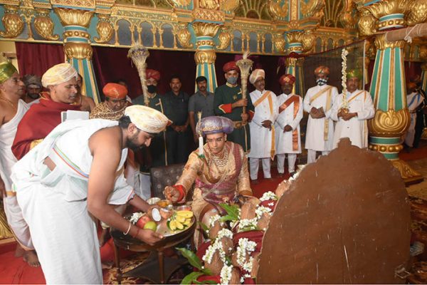 Yaduveer ascends Golden Throne - Star of Mysore