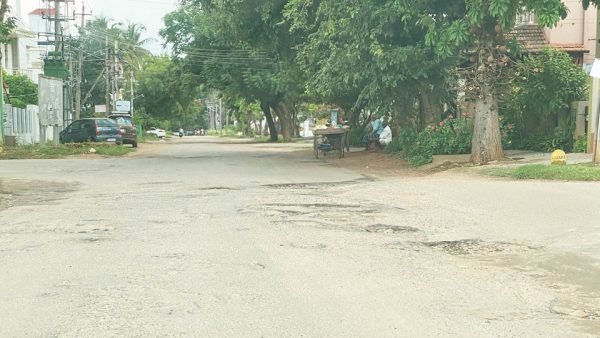 Pathetic roads in T.K. Layout - Star of Mysore