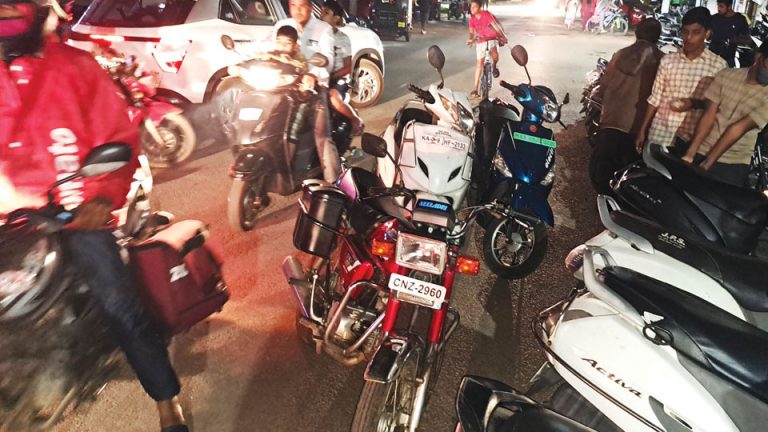 Curb traffic violations - Star of Mysore