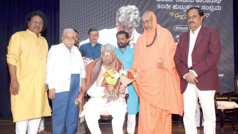 Pandit Rajeev Taranath is my Literary Guru: Dr. Chandrashekar Kambar ...