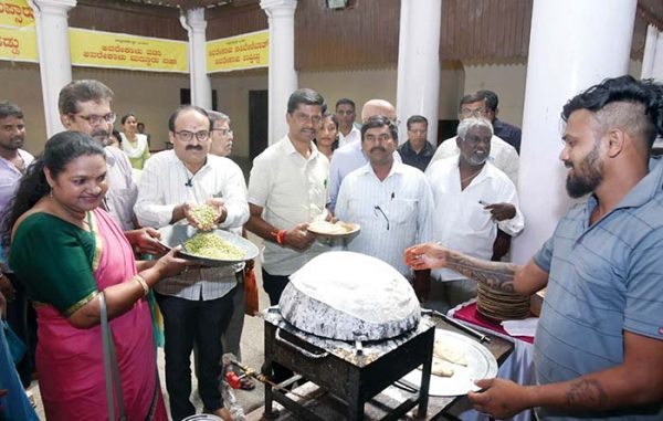 Mayor inaugurates Avarekai Food Mela - Star of Mysore