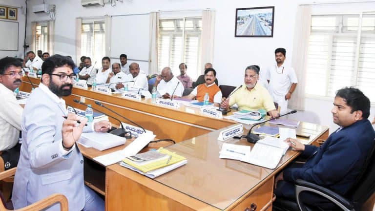 ‘Top secret’ MUDA meeting held behind closed doors - Star of Mysore