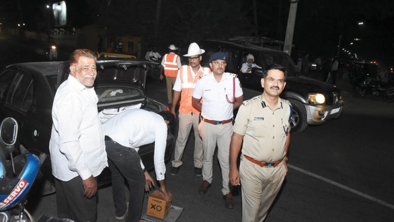 Police Chief’s night rounds keep city Cops on their toes - Star of Mysore