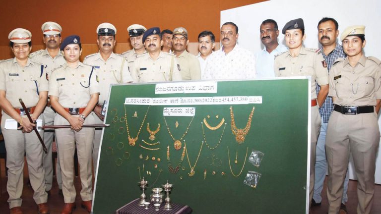 District Police solve T. Narasipur house burglary, Nanjangud cyber ...