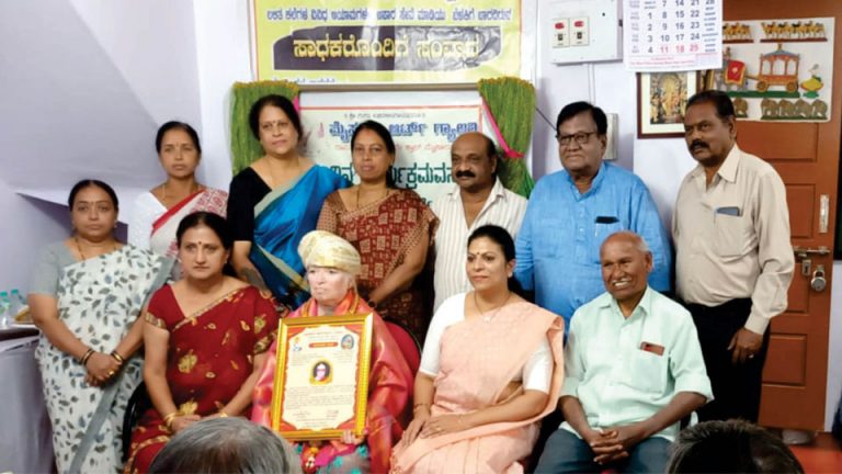 Mysore Art Gallery fetes achiever Neelambika - Star of Mysore