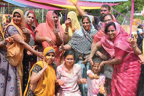 Seervi community celebrates Holi - Star of Mysore