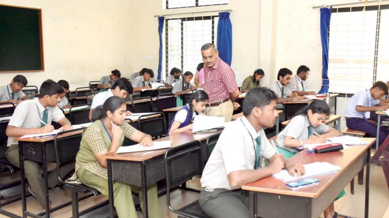 SSLC exam begins in city - Star of Mysore