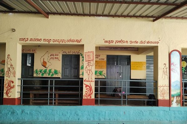 Please vote: Artistic poll booths grab eyeballs - Star of Mysore