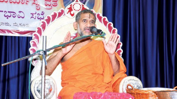Realise dream of Rama Rajya by helping needy: Pejawar Seer - Star of Mysore