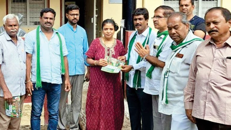 H.K. Ramesh undertakes padayatra - Star of Mysore