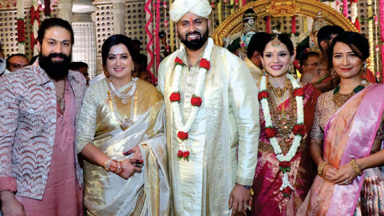 Abhishek Ambarish weds Aviva Bidapa - Star of Mysore