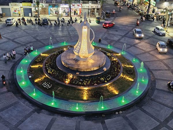 Al-Badr Circle in city a new attraction - Star of Mysore