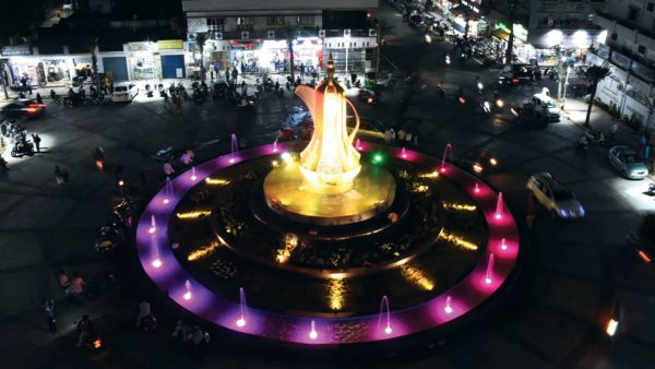 Al-Badr Circle in city a new attraction - Star of Mysore