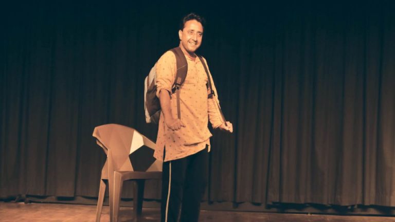 One-man play by Delhi-based artiste Luckyjee Gupta in city - Star of Mysore